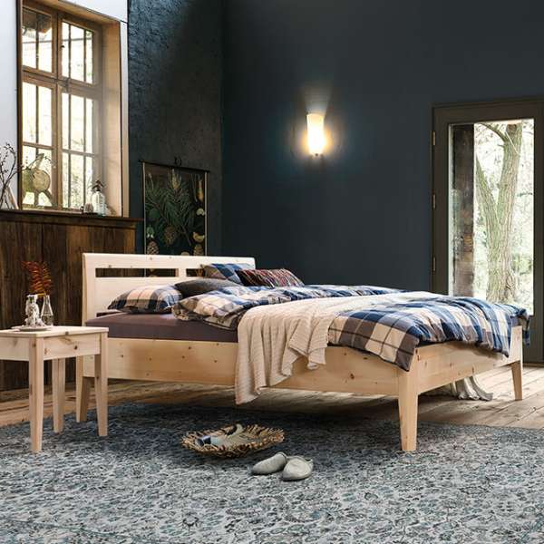 Holzbetten aus natürlichen Materialien – Jedes Bett ein Unikat.